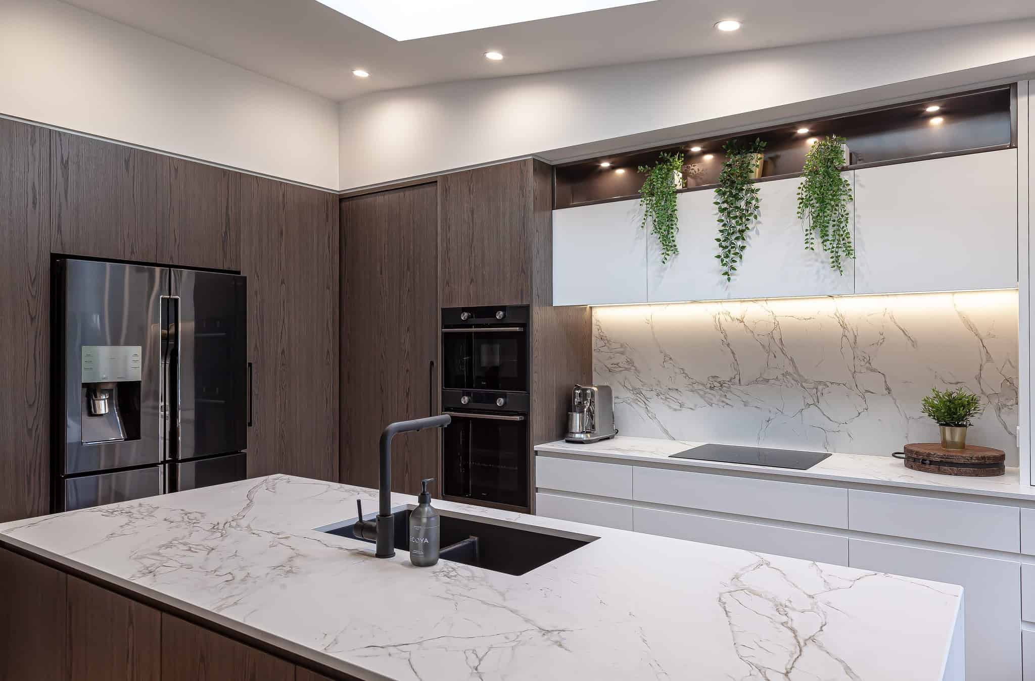 Ergonomics in an Intelligent Kitchen – Hettich Cabinetry Hardware ...